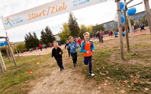 Spendenlauf: Schüler laufen & Spenden - UNICEF Sponsorenlauf